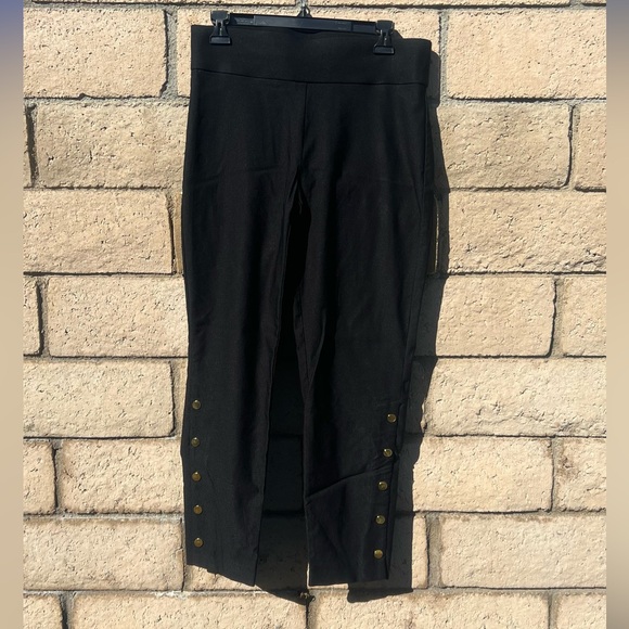 BOLD elements | Pants & Jumpsuits | Bold Elements Size 8 Pull Up Capri ...